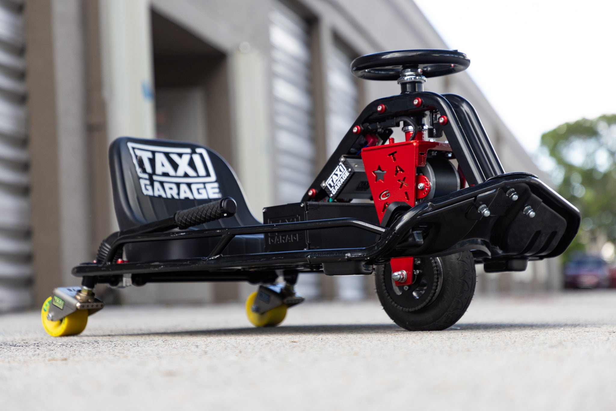 Stage 4 Taxi Garage Crazy Cart Demo Model CPO-001 – TAXI GARAGE